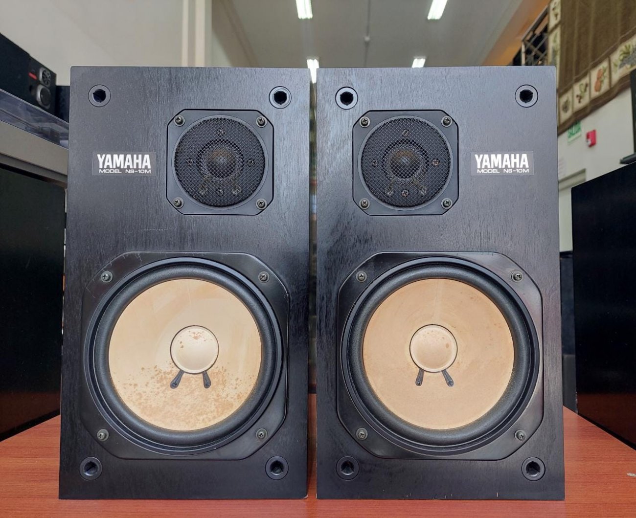 YAMAHA MODELO NS-10M